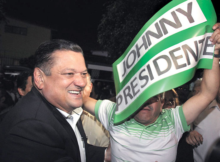 Alza la bandera de la “equidad”: Johnny - Periodico La República