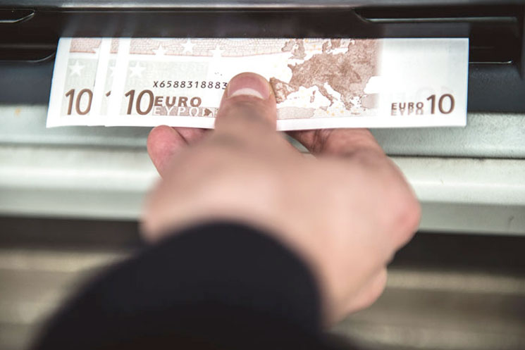 Debilitar euro necesita más que palabras - Periodico La República