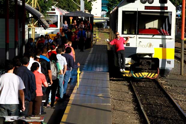 Incofer modificaría horarios y capacidad tras sugerencias - Periodico ...