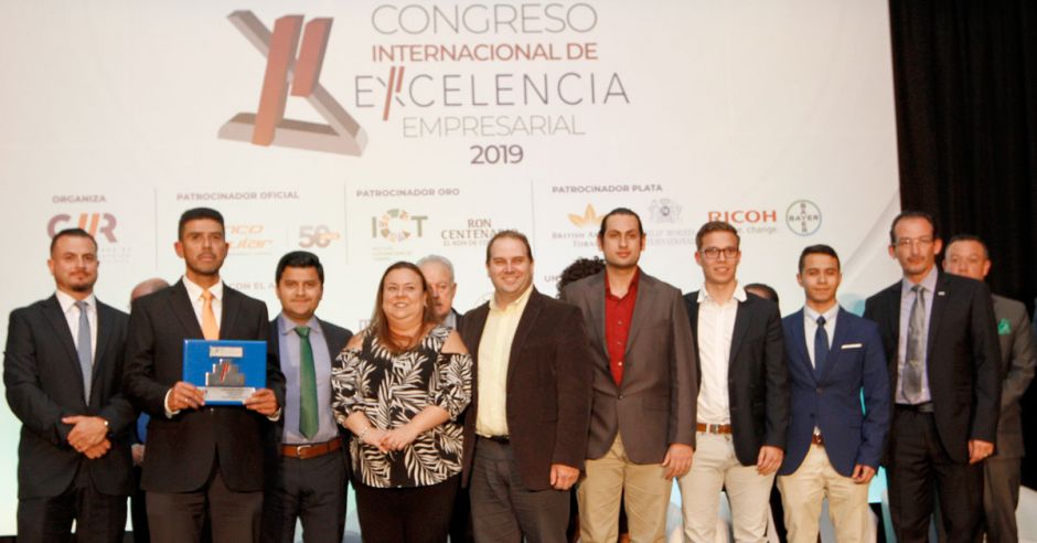 Zollner Electronics Costa Rica, obtiene el Premio Compromiso con la ...