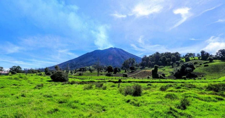 Parque Nacional Volcán Turrialba reabre sus puertas este 26 de ...