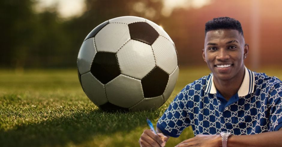 Joseph Mora y Luis Díaz firman con el Saprissa - Periodico La República