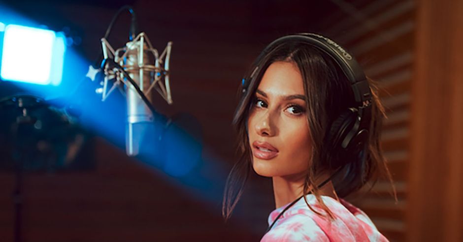 (Video) La tica Fátima Pinto abrirá concierto de Danna Paola en Ecuador ...