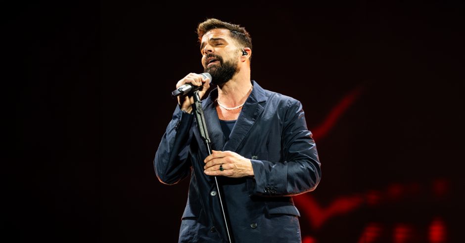 (Video) Ricky Martin en Costa Rica: Orquesta de mujeres ticas ...