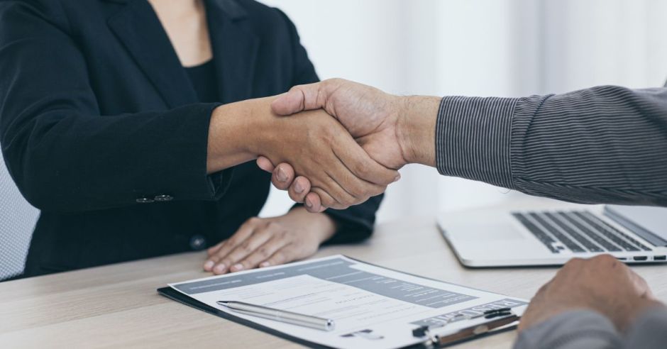 AR Holdings abre 500 empleos para temporada de navidad y fin de año ...