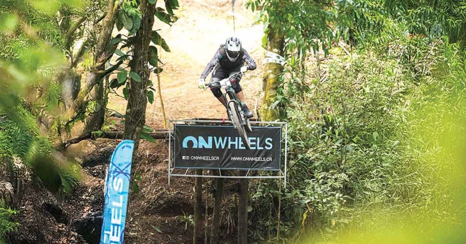 Bayron González se lleva la victoria en la primera fecha de la Copa Nacional de Downhill ...