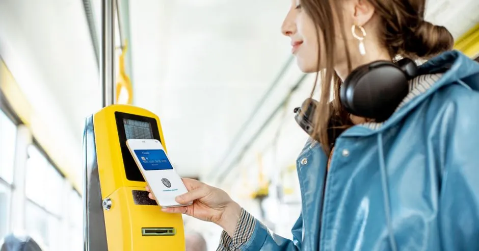 Pago electrónico para buses avanza por carril lento - Periodico La ...