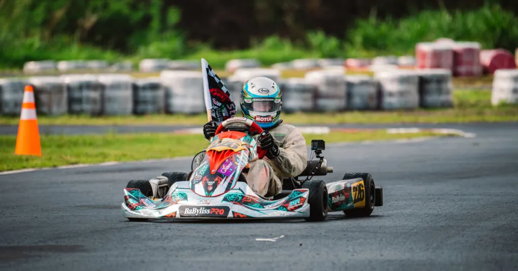 Evan Michelini brilla en su debut europeo con quinto lugar en carrera ...