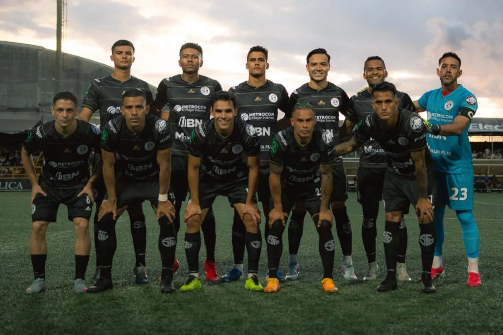 Sporting FC suma su tercer partido sin puntos y se complica en el ...