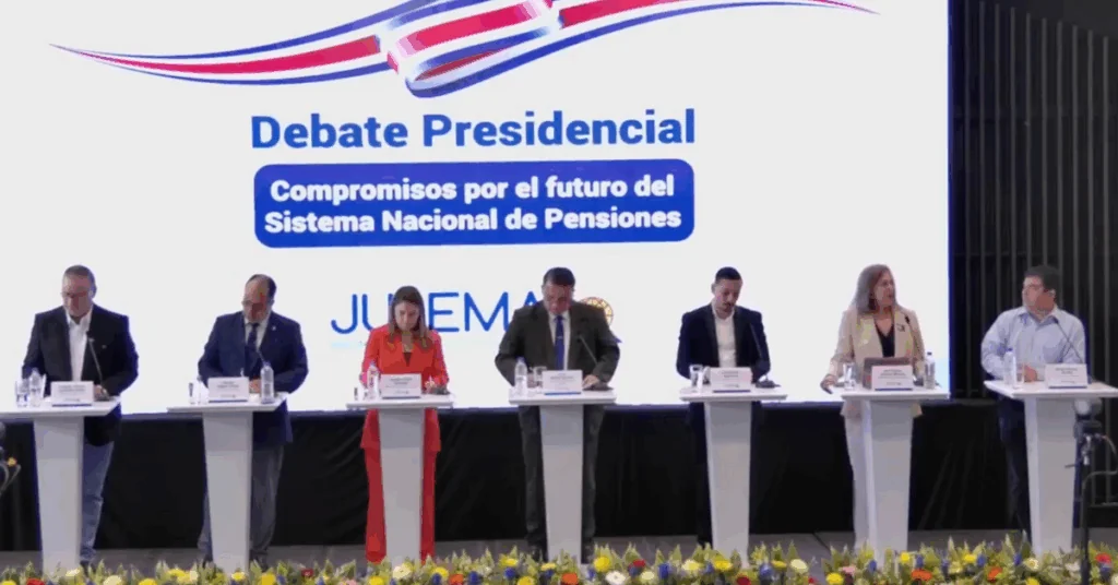 Laura Fernández planea vender el BCR y Bicsa para rescatar pensiones de ...